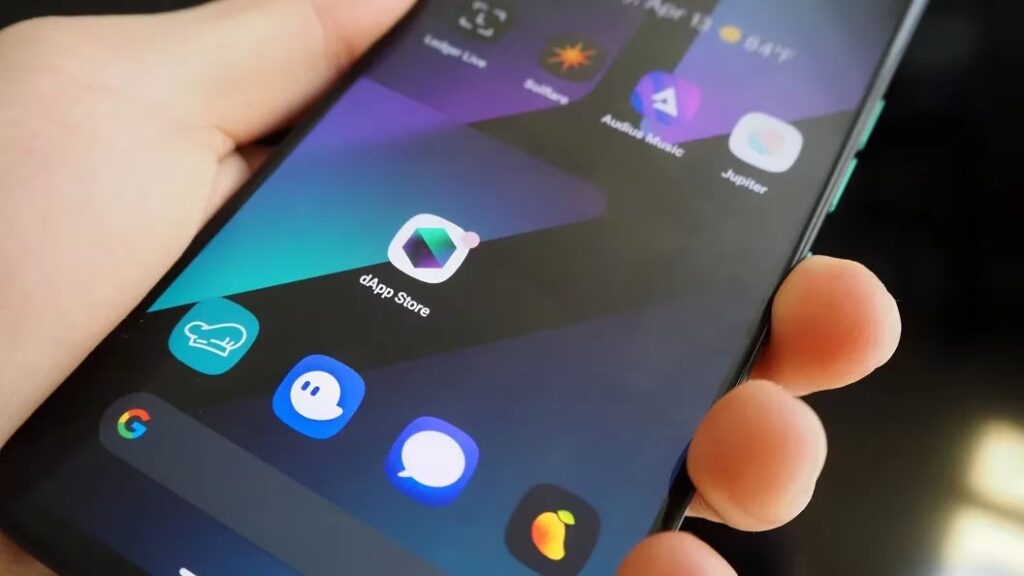 ソラナのWeb3スマホ「Saga」、5月8日販売開始 - HUBSTAR